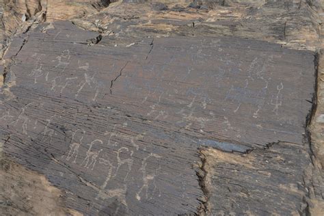 Дундговь аймгийн Дэл Хөнжлийн уул болон Цагаан суваргыг улсын тусгай хамгаалалтад авахаар