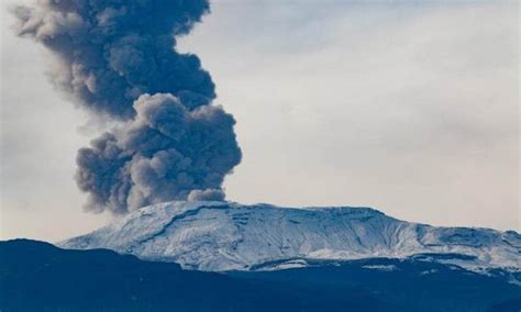 Continúa Emisión De Ceniza En El Volcán Nevado Del Ruiz Enfoque Teve