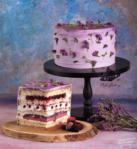 Instagram Video By ‎کیک تولد کیک فوندانت کیک گلکسی‎ • Dec 1 2022 At 1107 Pm