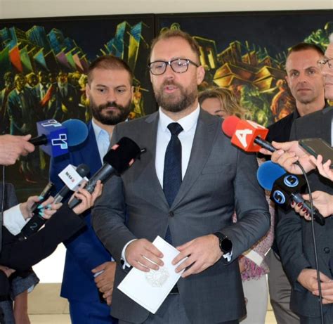 Љутков Уште нема новост од Обвинителството за трошењето на буџетски пари од страна поранешната