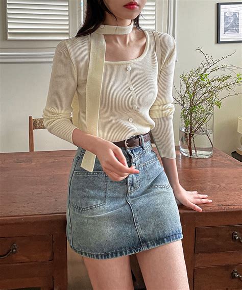 클래식블랑 애드 봄 가을 하객룩 벚꽃룩 타이 스카프 버튼 슬림핏 유넥 긴팔 골지 니트