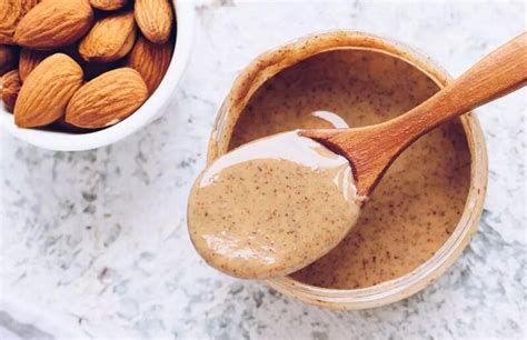 مناسب‌ترین جایگزین‌ها برای کره در رژیم غذایی استفاده از کره‌های