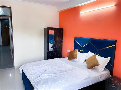 Hotels Near Saket Ignou Rd New Delhi India