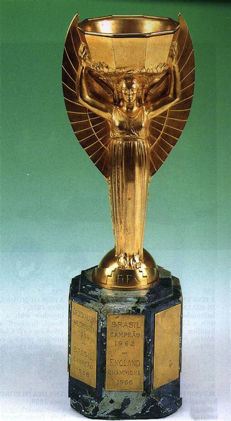 Jovem Jornalista As Taças Da Copa Do Mundo Histórias Significados