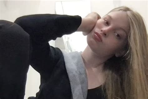 Сын Илона Маска Ксавье Александр застрял на полпути между мальчиком и девочкой