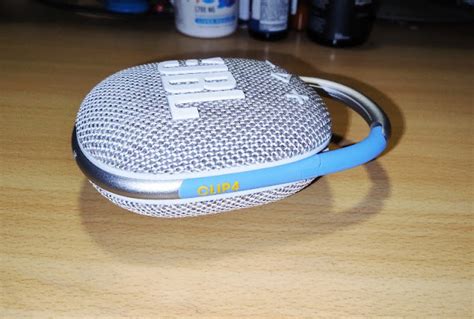 Jbl Clip Eco Review Vs Clip Vs Go Eco Speakers Gadget Explained Reviews Gadgets