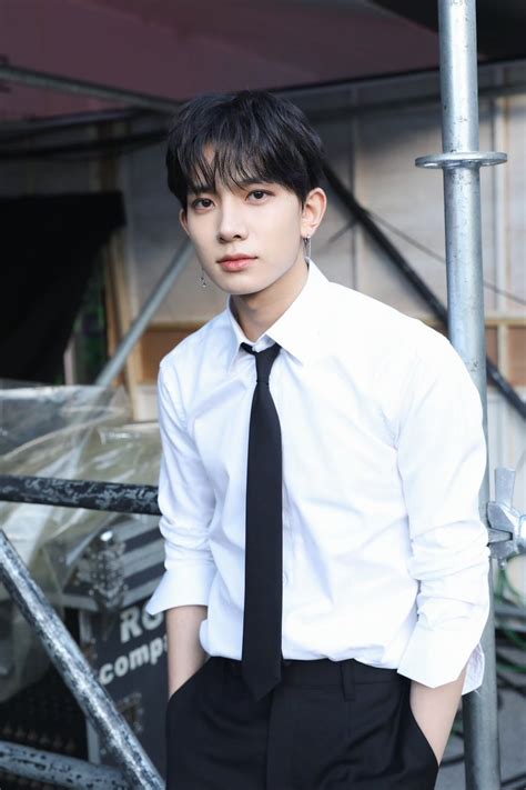 Enhypen On Twitter 엔진 멜론뮤직어워즈 재밌게 봐주셔서 고마워요 받은 상에 걸맞게 더 멋진 무대 보여드릴게요 😌 감사합니다 Heeseung