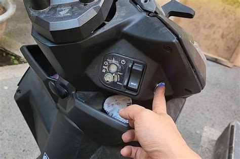 Modifikasi Pasang Sensor Sidik Jari Untuk Menyalakan Motor Tanpa Remote