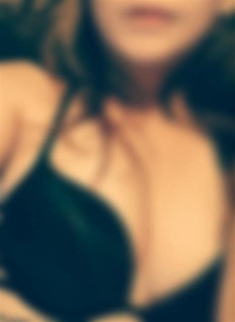 Sex Services Available For Booking At Reasonable Rates Singapore