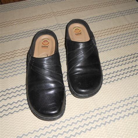 Earth Spirit Shoes Earth Spirit Soft Leather Slides Poshmark