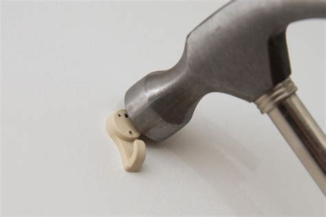 4 Simple Ways To Hang Canvas Art