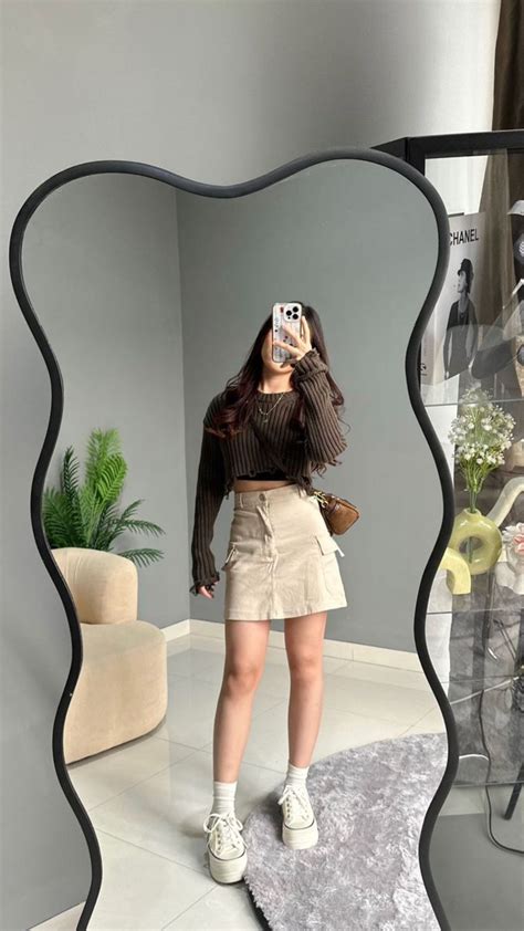 Gaya Mirror Selfie Ootd Cewe Pendek Outfit Cewe Pendek Gaya Model