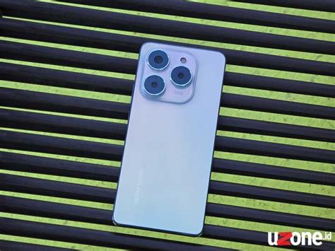 Memotret Spot Ikonik Barcelona Pakai Tecno Spark Pro