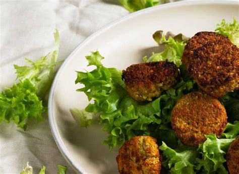 Магданозът е изключително богат източник на различни витамини и