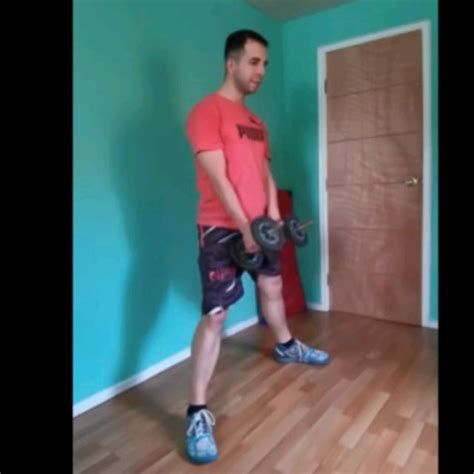 Double Db Sumo Squat By Francisco Perez Ejercicio Cómo Hacerlo Skimble