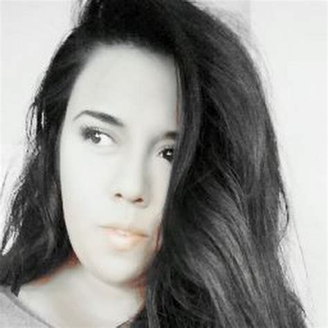 Elizabeth Campos Youtube