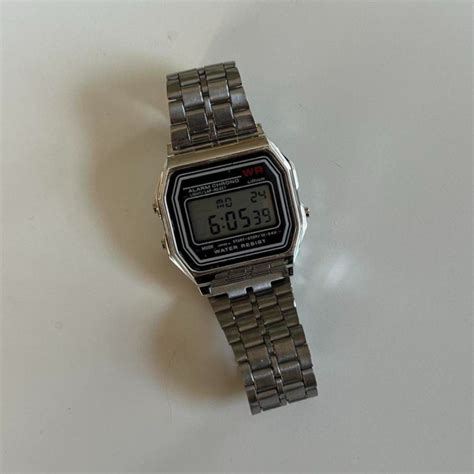 Y2k 2000s Vintage Retro Silver Water Resistant Stainless Steel Digital