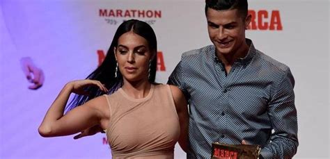 رونالدو وجورجينا أخيرا حانت “اللحظة السعيدة” عين الاردن