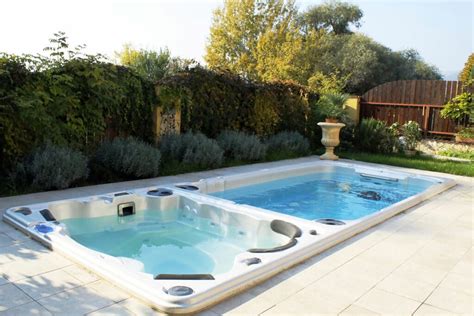 The Benefits Of A Swim Spa With Hot Tub Combination Hydropool Surrey