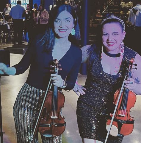 Dueling Fiddles Songs Events And Music Stats