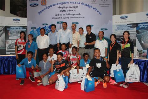 កម្មវិធី ប្រគល់ ពានរង្វាន់ ព្រឹត្តិការណ៍ ប្រកួត កីឡា ទោចក្រយាន ក ផ រ ០៥ កំណាត់ ផ្លូវ ឆ្នាំ ២០១៦