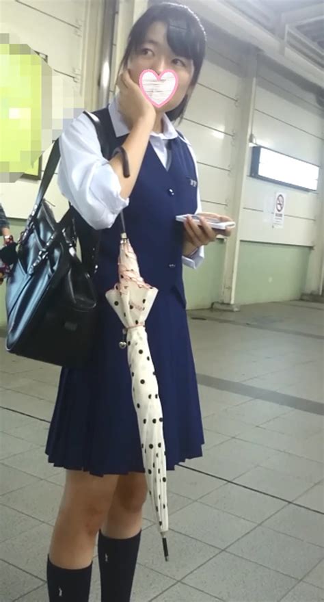 （純白パンティ大接近！！！）制服コスkちゃん全身撮りスカートめくりシリーズ30 フォース