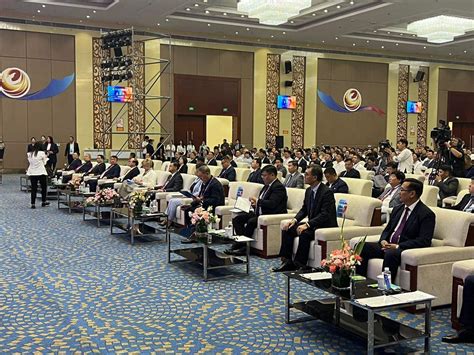 Монгол Хятад Орос гурван улсын эдийн засгийн чуулган өндөрлөлөө