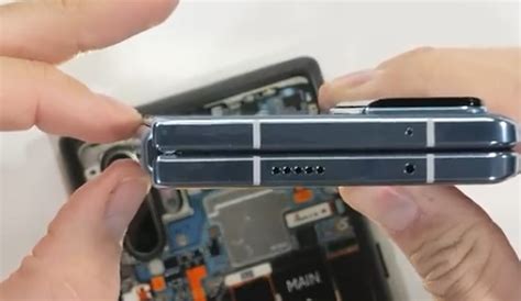 荣耀magic Vs 折叠屏拆解，铰链用料结构剖析，鲁班榫卯结构，更耐用 发烧友