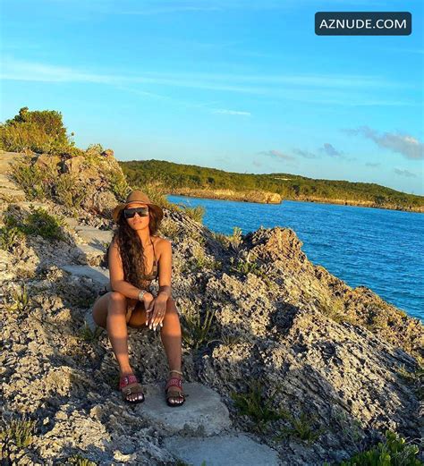 Jilly Anais Nude Aznude