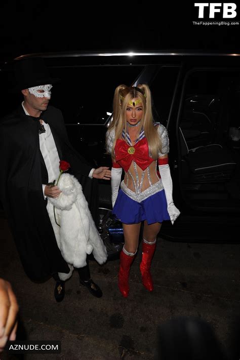 Paris Hilton Sexy Seen Showcasing Her Stunning Figure At Casamigos