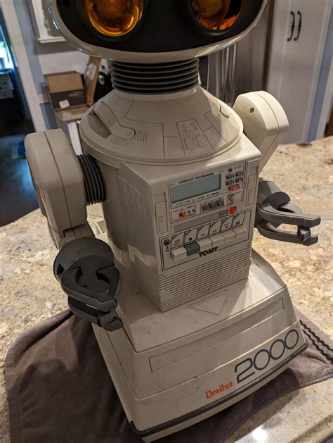 Omnibot 2000 R Robotics