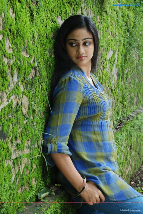 Vidya Unni Actress Photoimagepics And Stills 113209