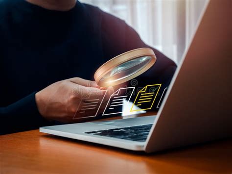 Electronic Document Check And Data Information Searching Online Files