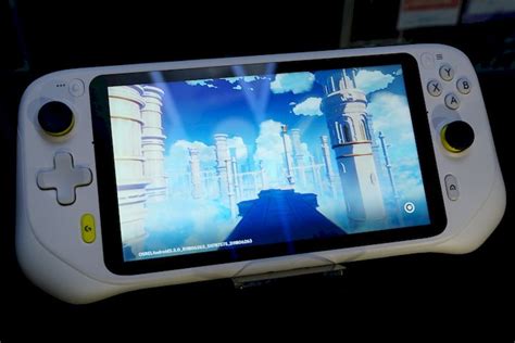 羅技在台發表 Logitech G Cloud 雲端遊戲掌機，建議售價 11 990 元，12 16 起展開預購 T客邦