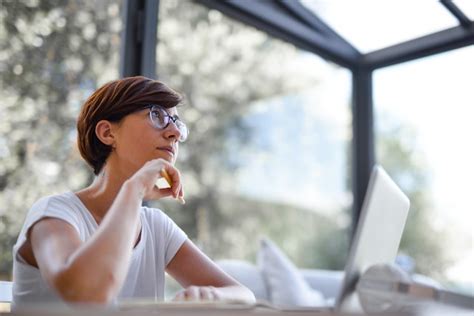 Analytic Vs Holistic Thinking Perspectives For Enhanced Problem Solving