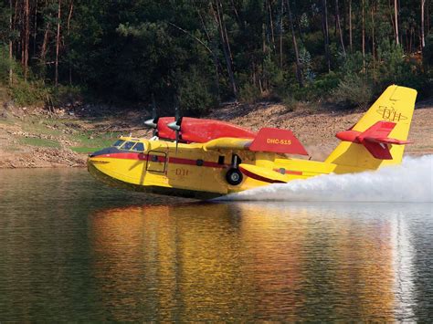 De Havilland Canada Waterbomber A Closer Look At The Dhc 515