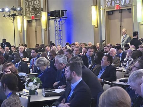 Олон улсын Ардчиллын холбооны хурлаар Монголын ардчиллыг төгөлдөржүүлэх тогтоолыг баталжээ Isee Mn