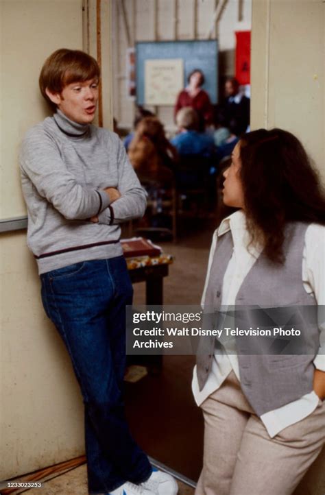 Jon Walmsley Wendie Jo Sperber Appearing In The Abc Tv Series Abc