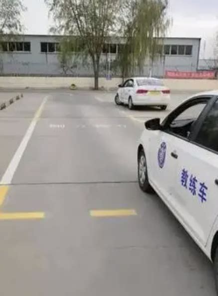 科目二速度越慢越好吗 有驾