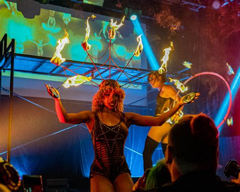 Cherry Bombs Heat Up Dallas Photos From The Pit