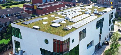Moderne Arkitektur Med Grønt På Toppen Bmi International