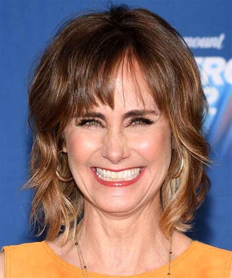 Diane Farr Medium Wavy Layered Brunette Bob Haircut With Light Brunette