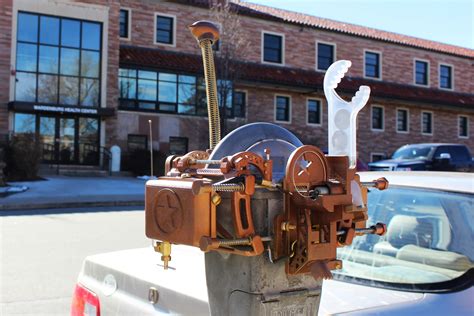 Auto Meter Reader Feeder Keeps Meter Maids At Bay Hackaday