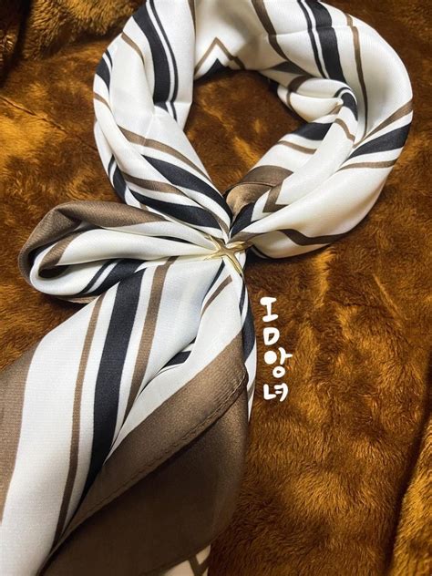 실크 스카프 심플한 스카프를 원한다면 모카 세컨웨어헬로마켓