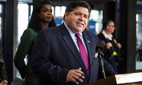 Governor Of Illinois Grants Over 11000 Pardons For Low Level Cannabis