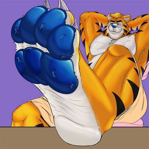 Rule 34 4 Toes Anthro Claws Extreme Size Difference Feet Foot Fetish