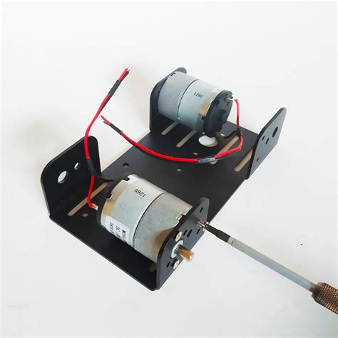 Arduino Robot Car Bluetooth Controlled And Programmed With Android Gladiator Chassis Dfrobot