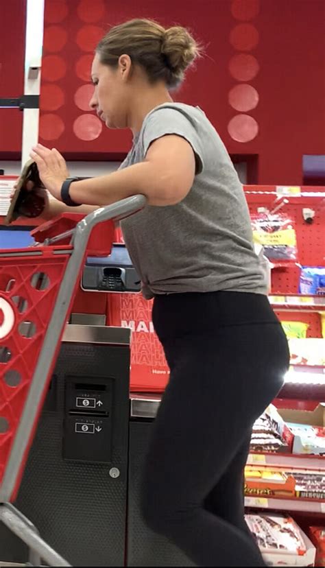 Natural Milf Shopping Nice Cameltoe Spandex Leggings Yoga Pants Forum