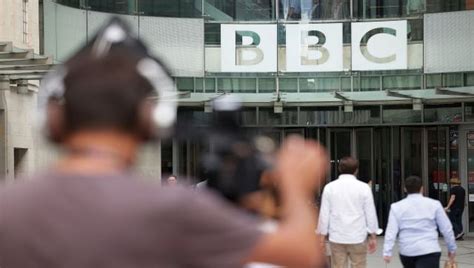 Who Is Bbc S Huw Edwards Man At The Centre Of Sex Scandal Firstpost