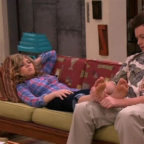 Pin By John Dilsworth On Celeb Feet Jennette Mccurdy Instagram Photo Photo And Video